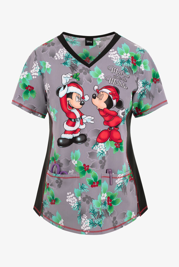 Tooniform Disney undir mistilteini – Scrubs.is